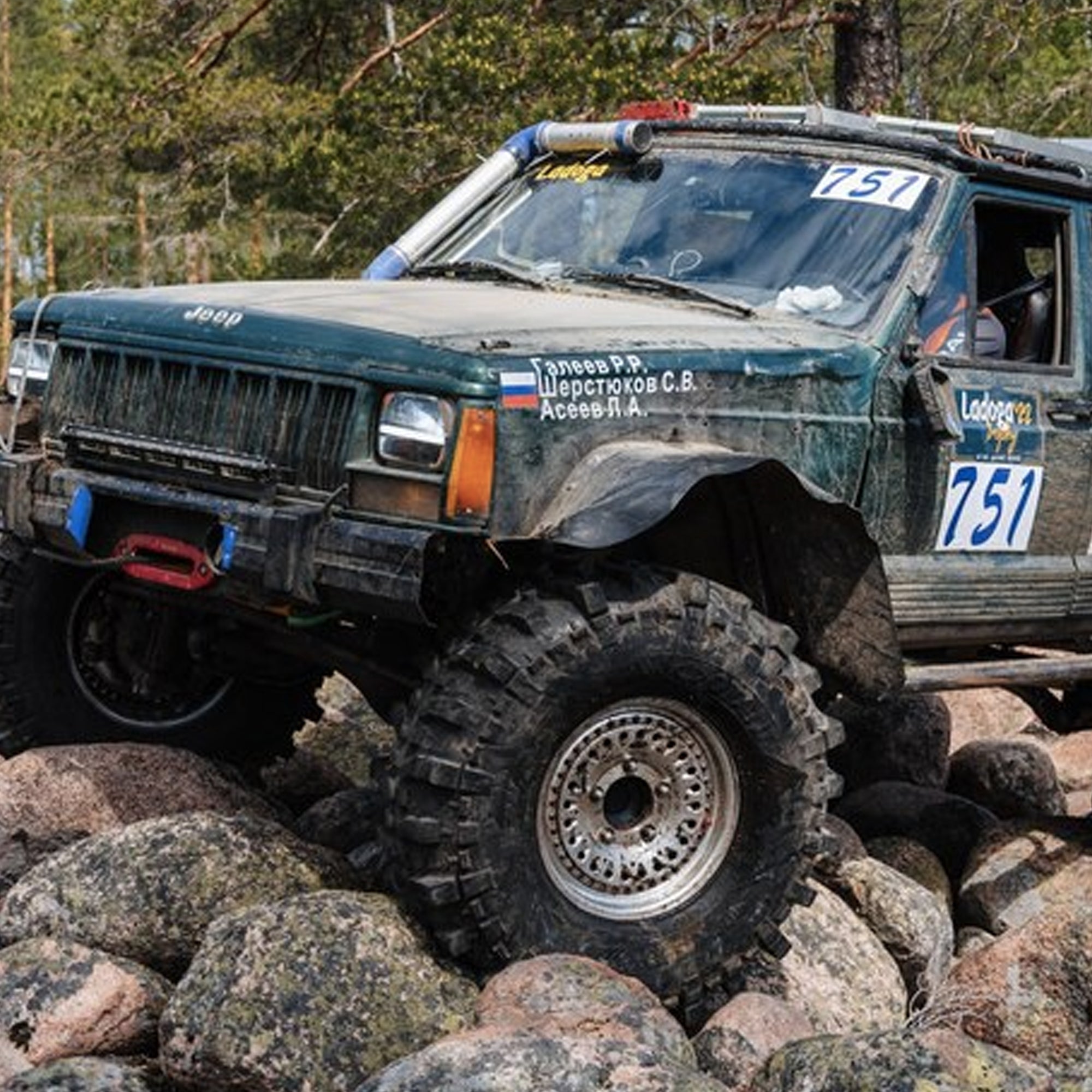 4x4 Mag Wheels – Tyre Box by Renata Tyres